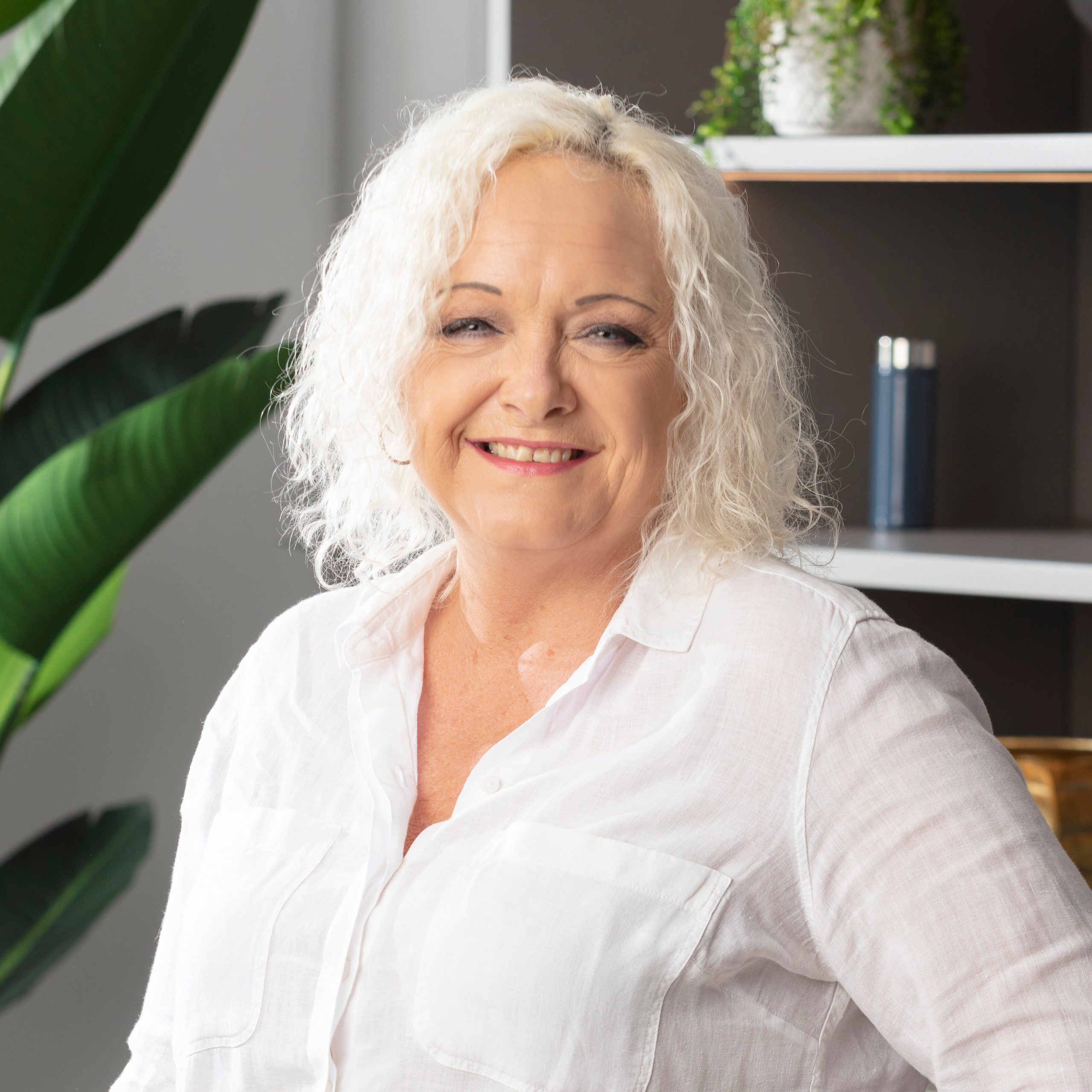 A lovely review for Tess Gray! | Sanderson Young